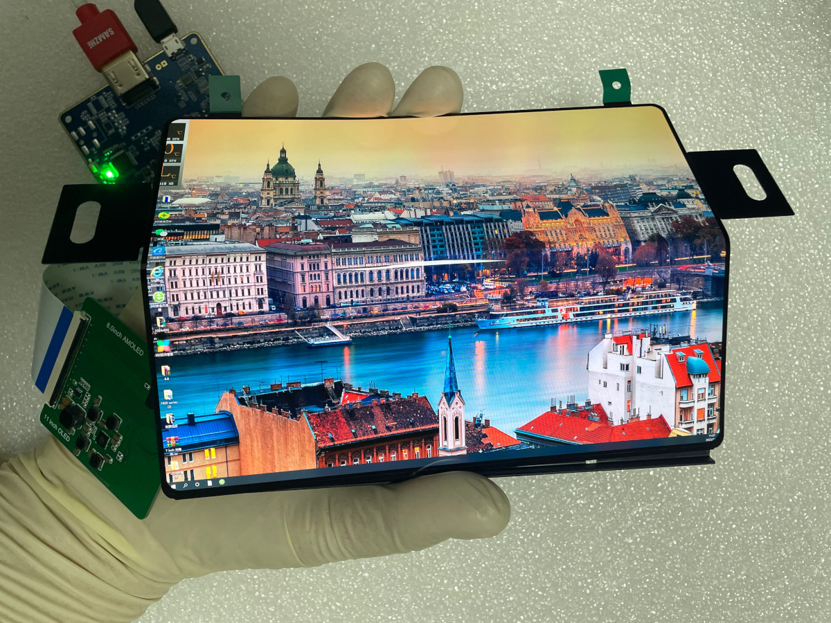 The OLED Marketplace now lists a 8.01" foldable OLED smartphone panel ...
