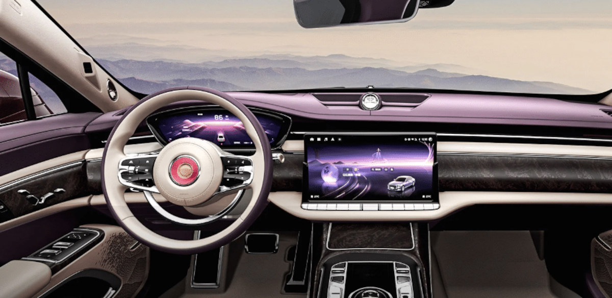 Hongqi launches the 2025 Guoya luxury sedan, with the first sliding ...