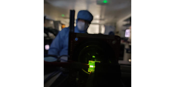 OLED Polarizer | OLED-Info